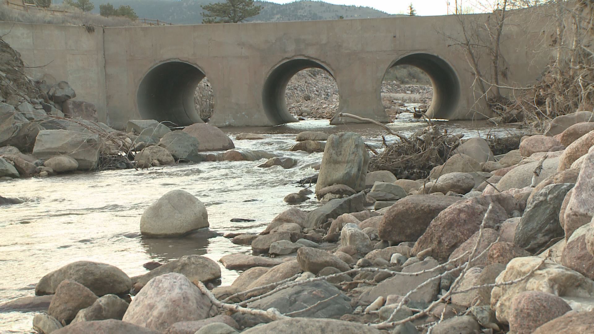Meeting looks at dam rebuilding on Little Thompson River | 9news.com