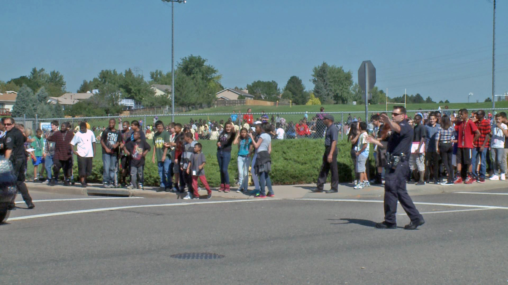 Failed pipe bomb at Aurora middle school | 9news.com