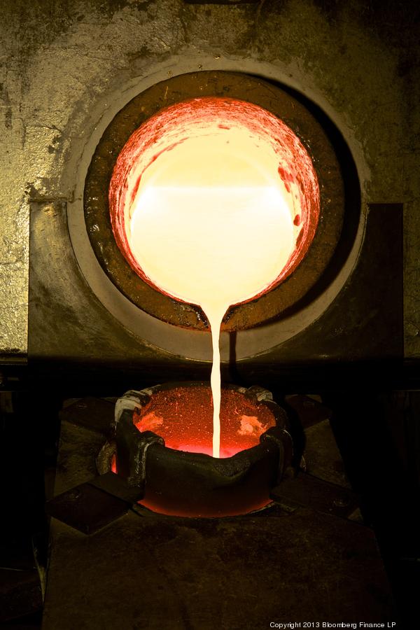 Midway Gold Corp. celebrates first pour at Nevada mine | 9news.com