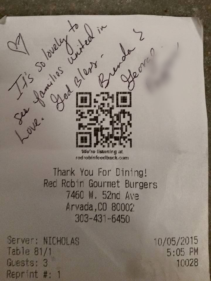 Family surprised by touching note on receipt | 9news.com