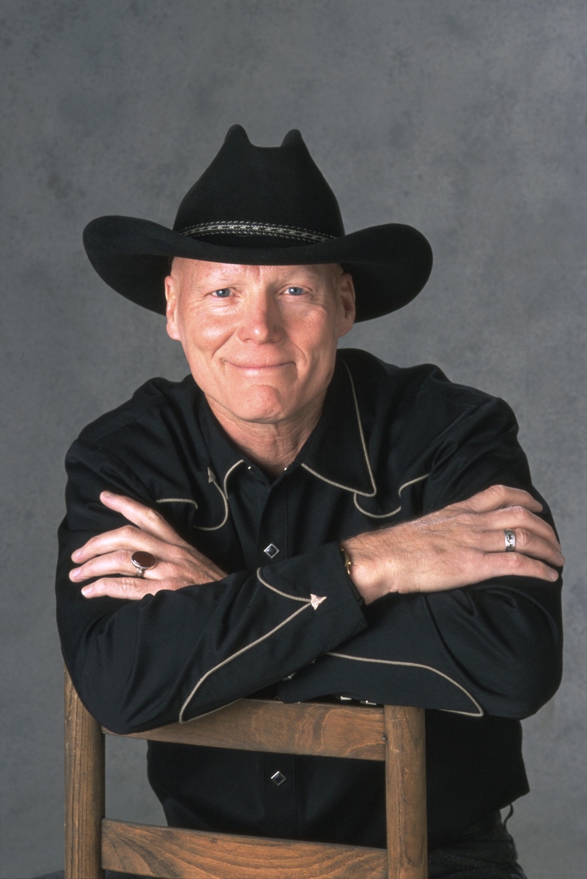 Popular musician Chuck Pyle found dead in lake | 9news.com
