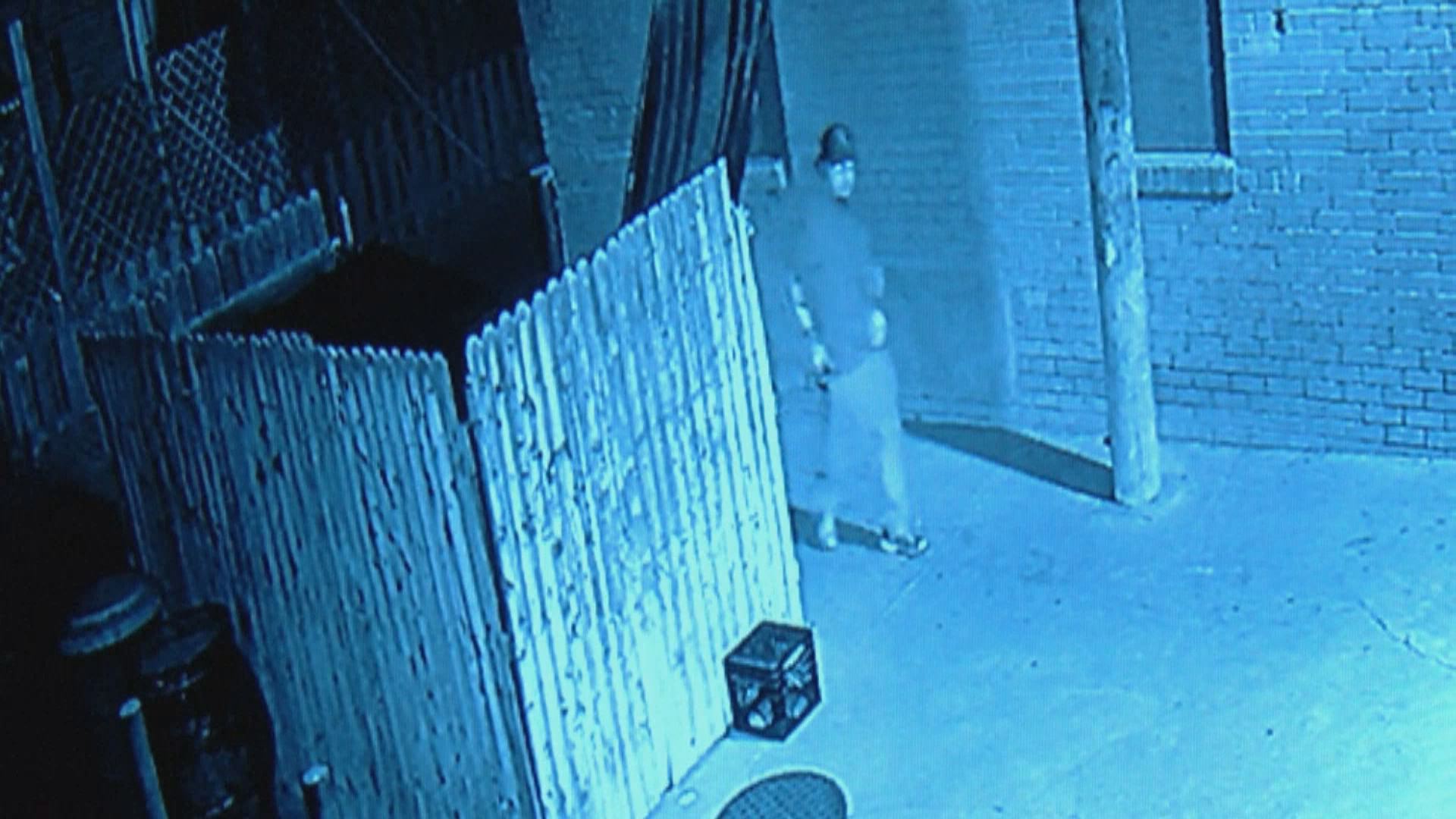 Serial cheese burglar targets pizza shop | 9news.com