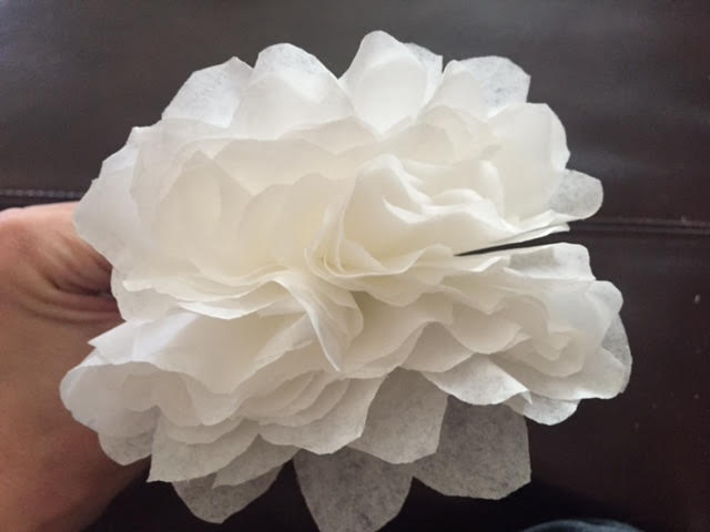 How to make a bouquet of Peonies out of coffee filters | 9news.com