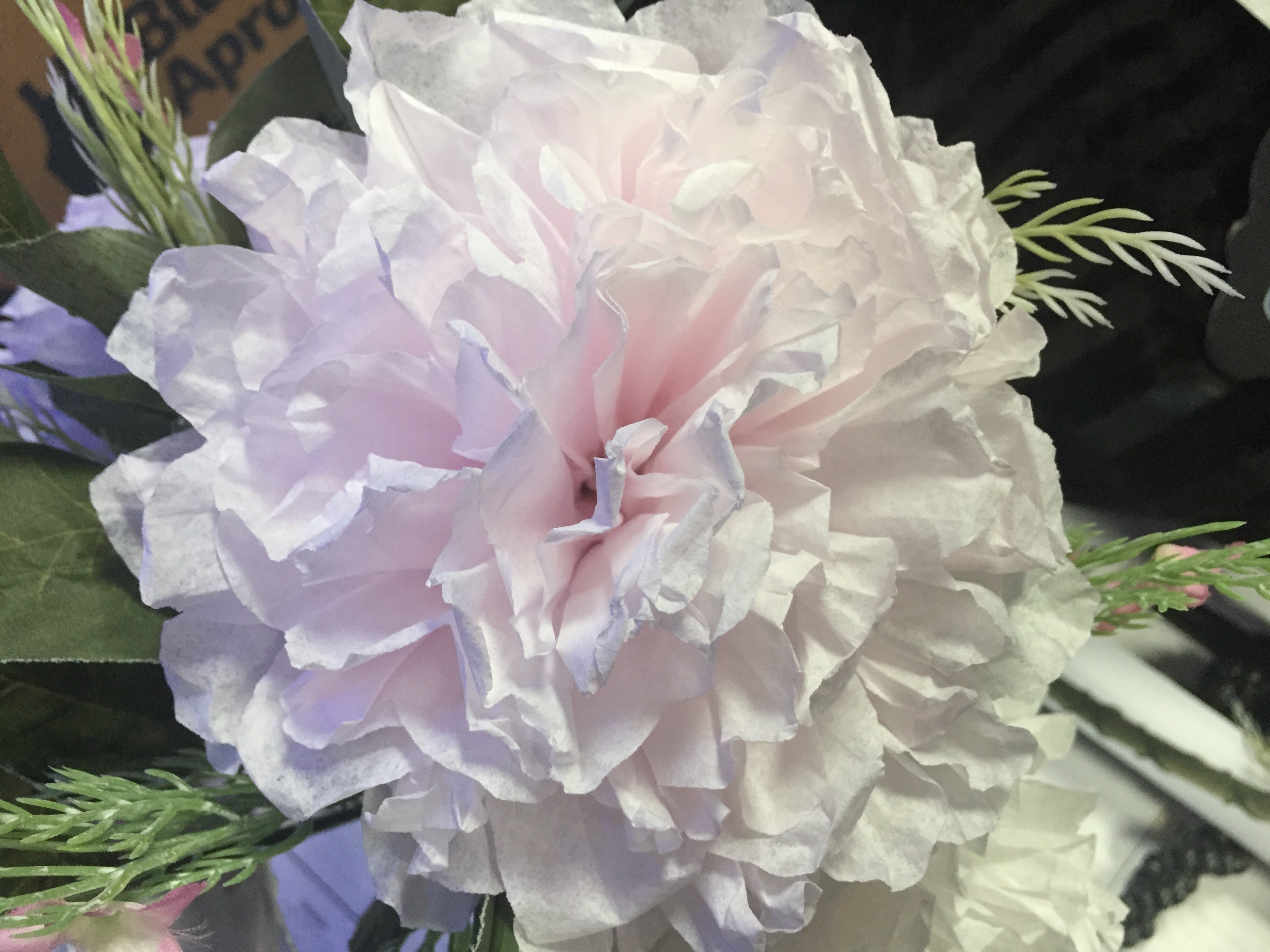 How to make a bouquet of Peonies out of coffee filters | 9news.com