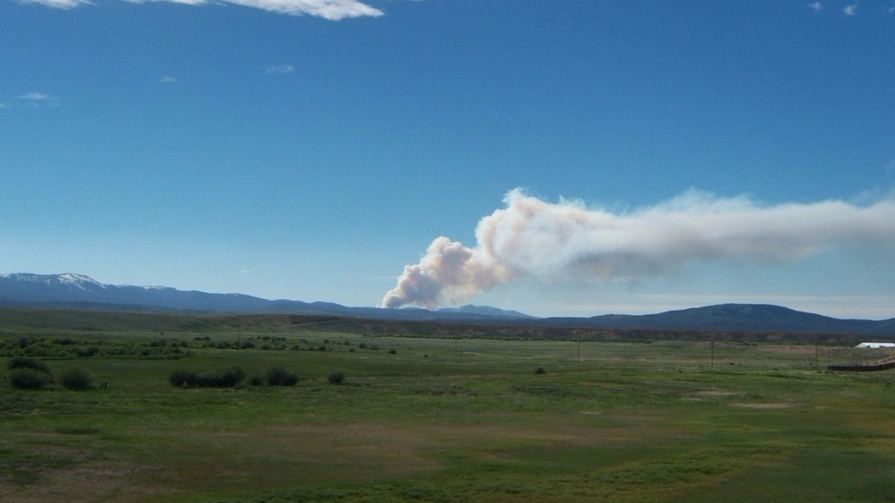 Large wildfire burning near Wyoming border | 9news.com