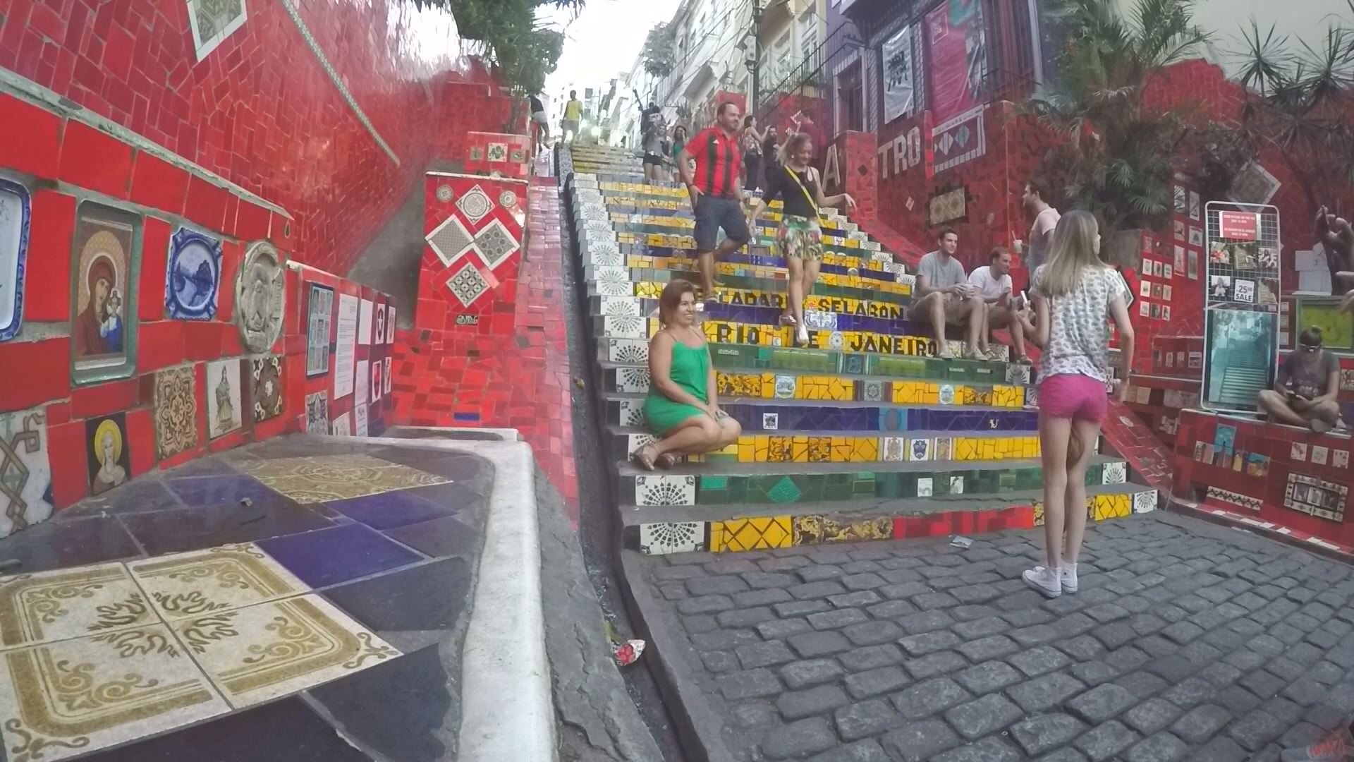 Rio staircase awes locals and visitors | 9news.com