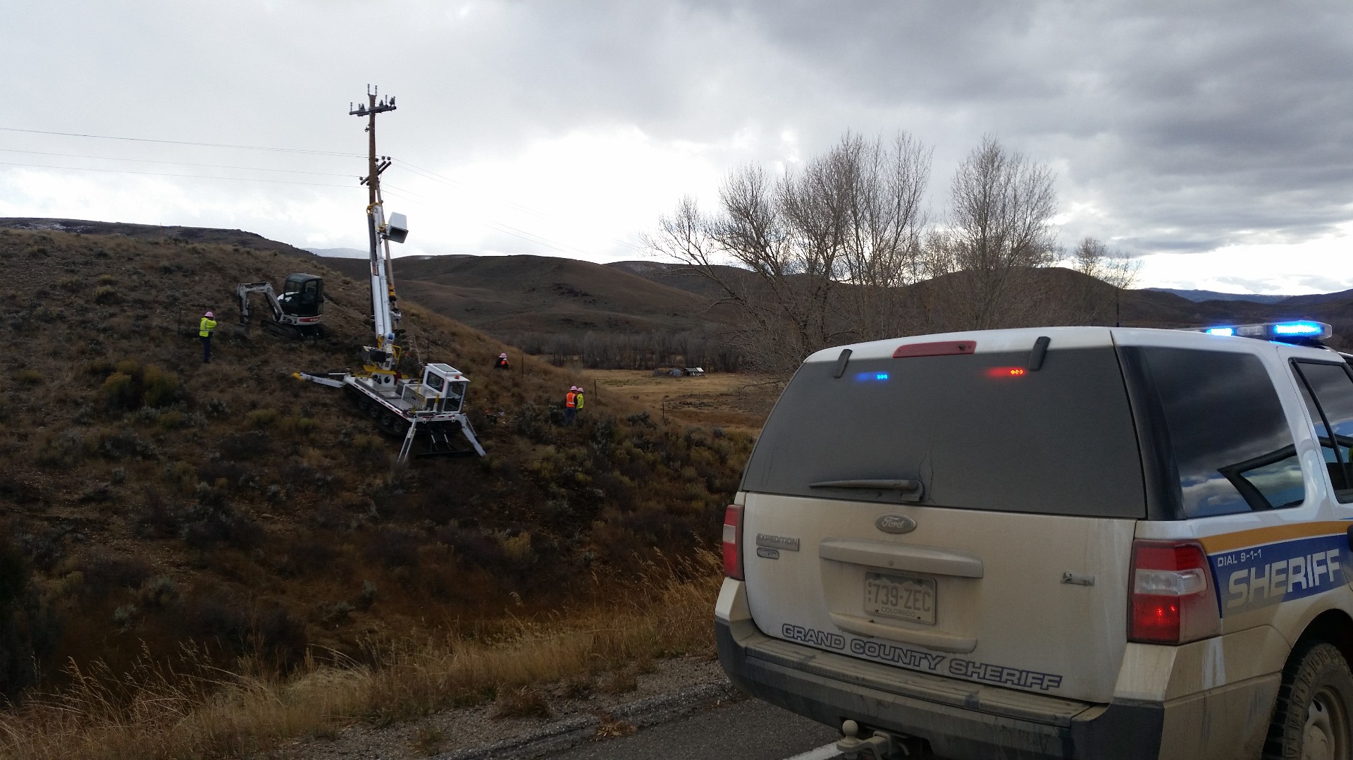Coworkers save lineman shocked by powerline | 9news.com