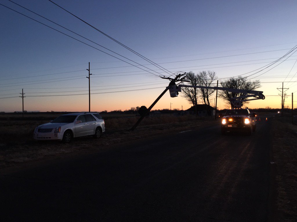 Sleepy driver hits power pole, knocks out power for hundreds | 9news.com