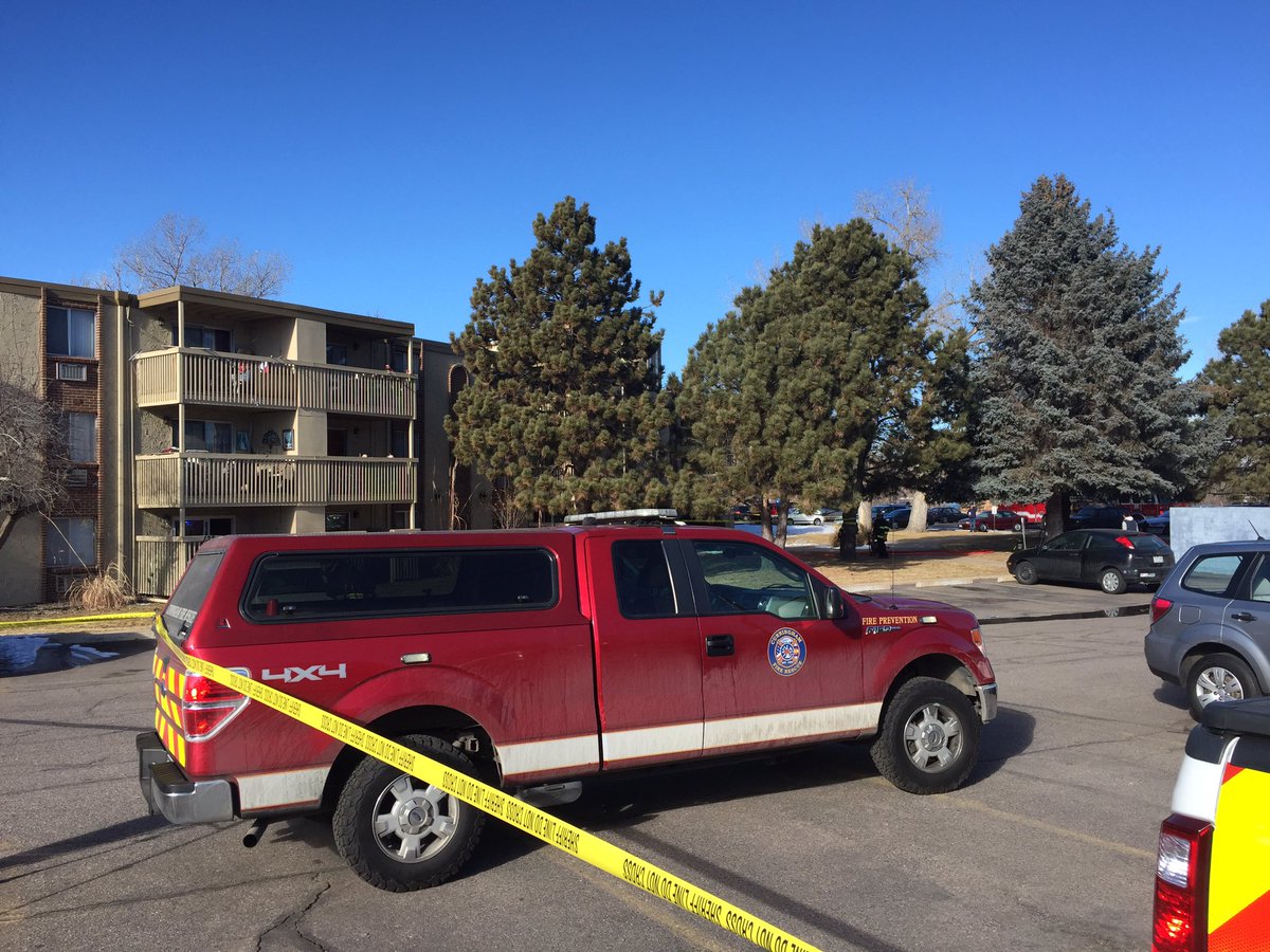 5 injured -- including deputies -- in apartment fire | 9news.com