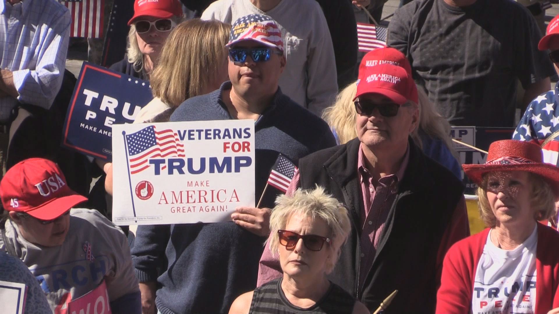 Several hundred rally for Trump at Colorado Capitol | 9news.com