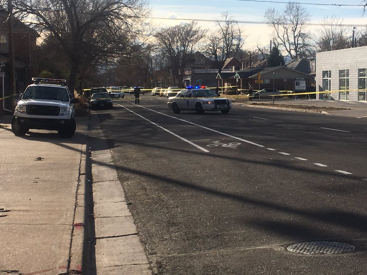 Police search for suspects after 2 men shot in Denver | 9news.com