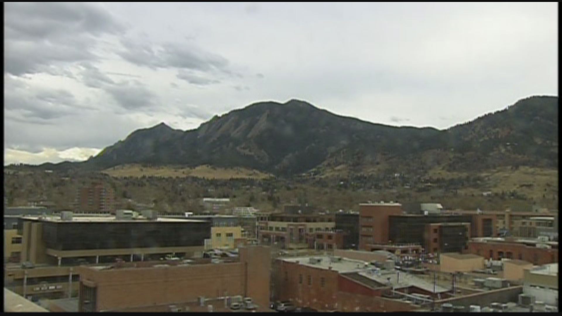 Man bumped into on Boulder path, realizes he was stabbed | 9news.com