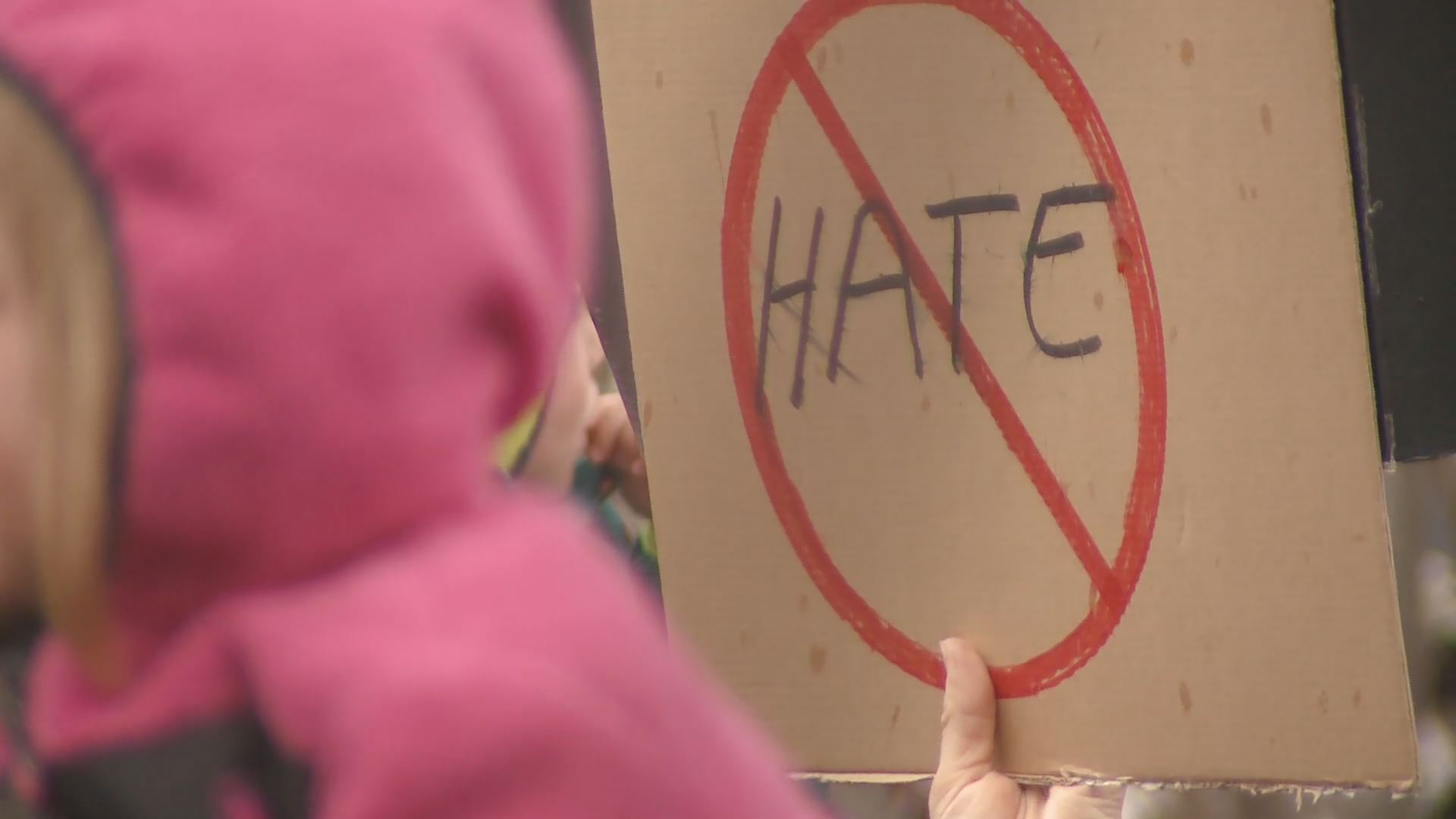Dozens rally against vandalism after Fort Collins Islamic Center ...