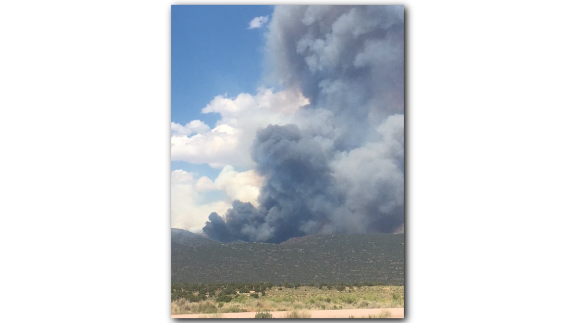 Peekaboo fire grows to 1,800 acres in remote area | 9news.com