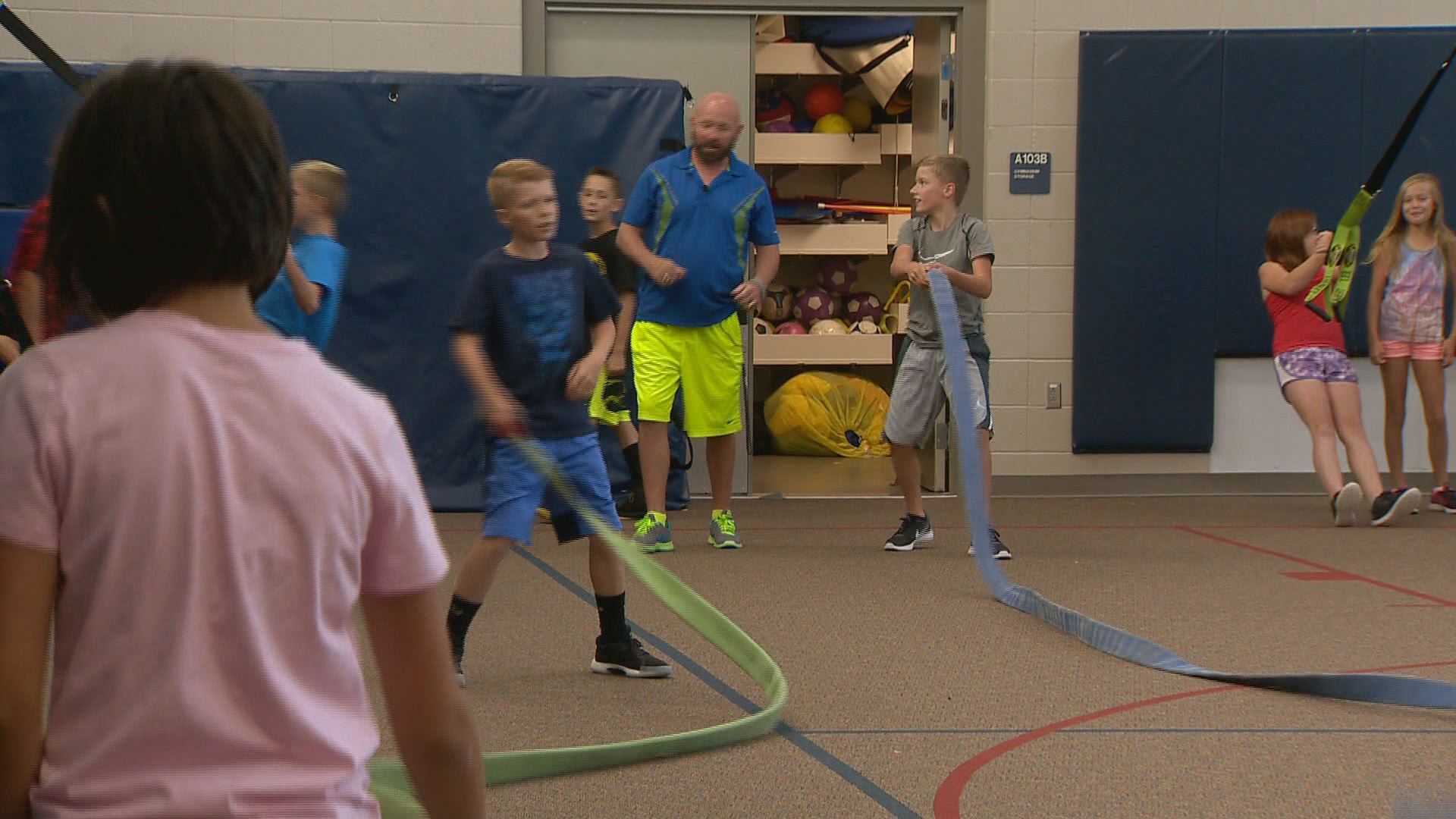 A lesson in gym class helped Colorado student save her younger brother ...