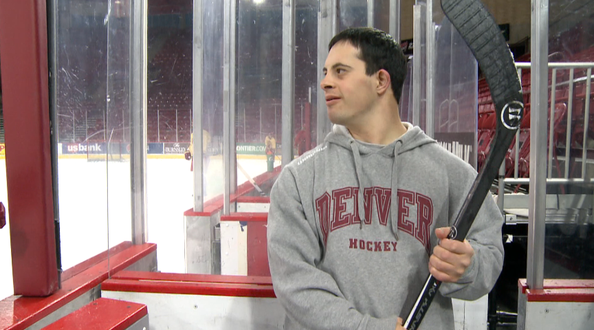DU hockey team mourns the loss of special volunteer | 9news.com