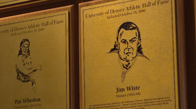 DU Hockey legend, Campus Lounge creator dies at 71 | 9news.com