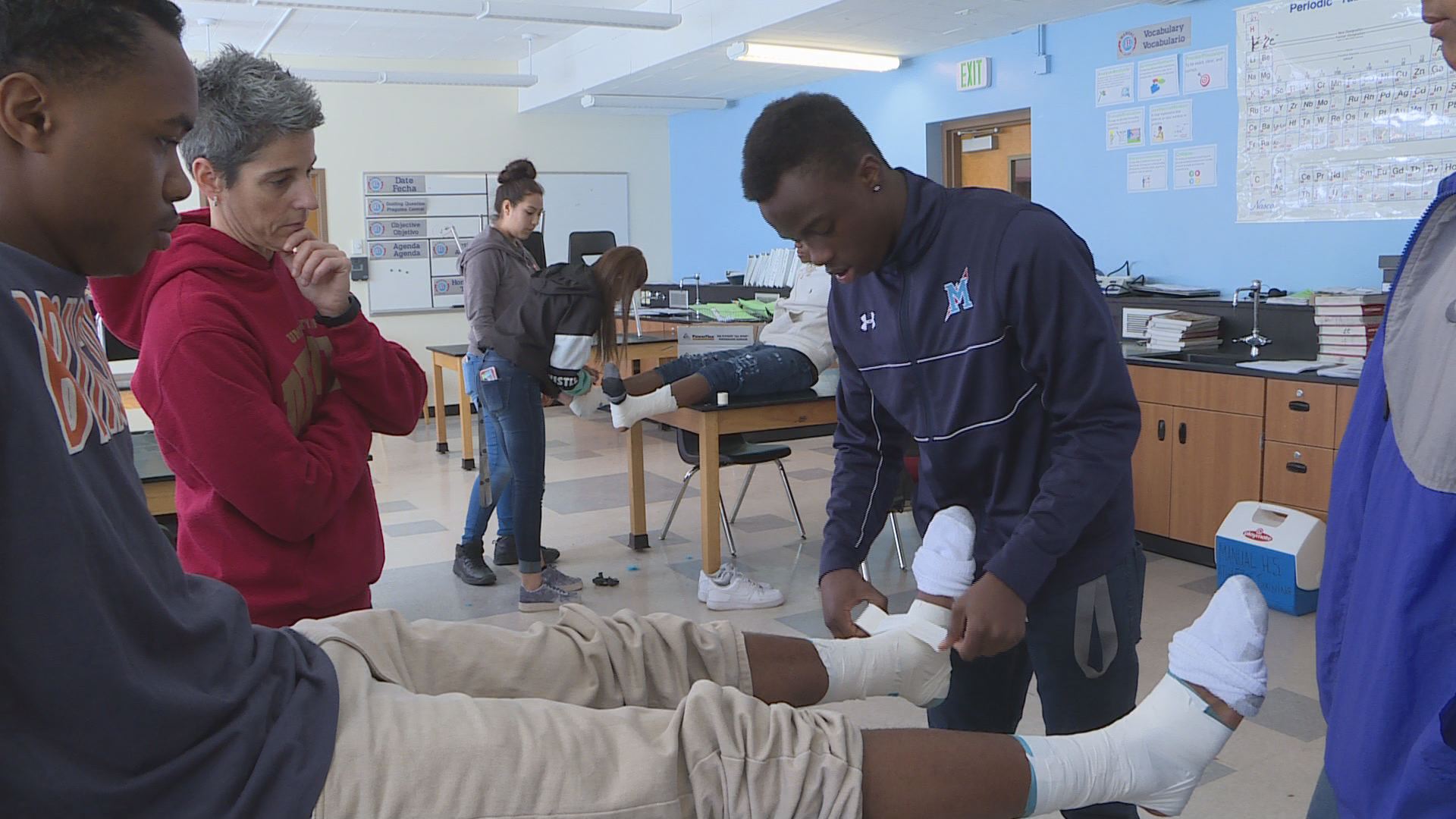 Manual offers Med School to students | 9news.com